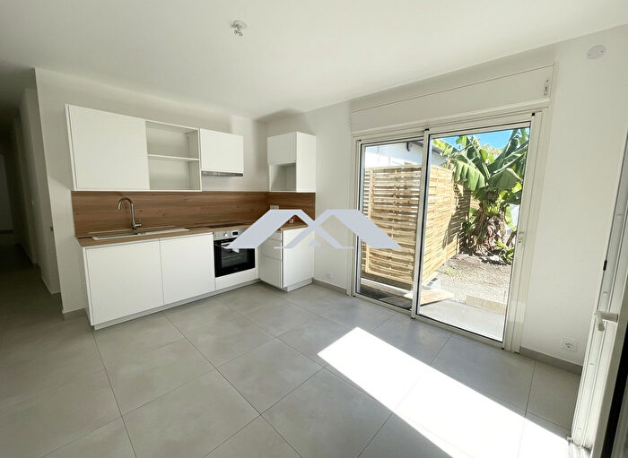 Saint-Pierre, Casabona : Appartement 3 pièces à louer