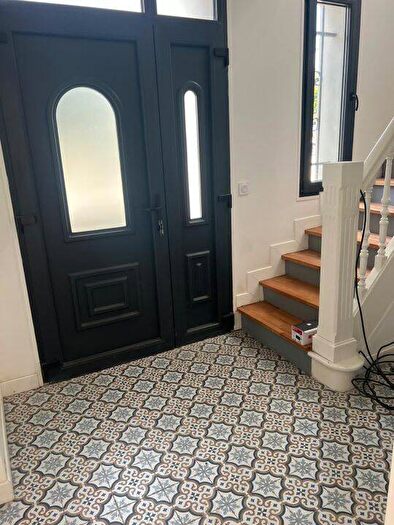 Bois de l'Étoile, Gagny : Maison 7 pièces à louer