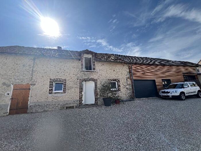 Maison 8 pièces à vendre à Épernon