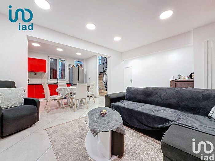 Maison à vendre - Aubervilliers, Maladerie, Emile Dubois - 11 pièces - 10 chambres