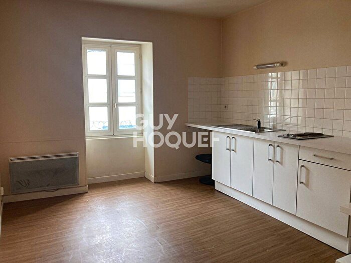 Sainte Suzanne-Magret-Marmonts, Orthez : Appartement 1 pièce à louer