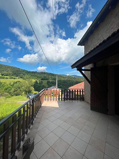 Maison à vendre - Vaugneray - 5 pièces - 3 chambres