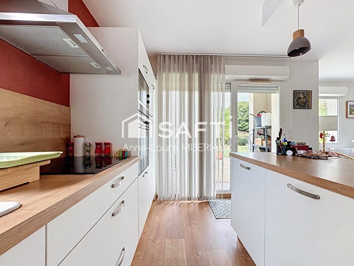 Noyal-Châtillon-sur-Seiche : Appartement 3 pièces à vendre