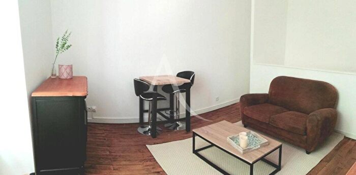 Appartement à louer - Commerce-Marchoux, Fontenay-le-Comte - 2 pièces - 1 chambre