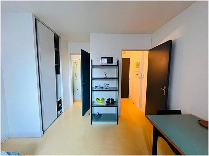 Lille, Wazemmes : Appartement 1 pièce à louer