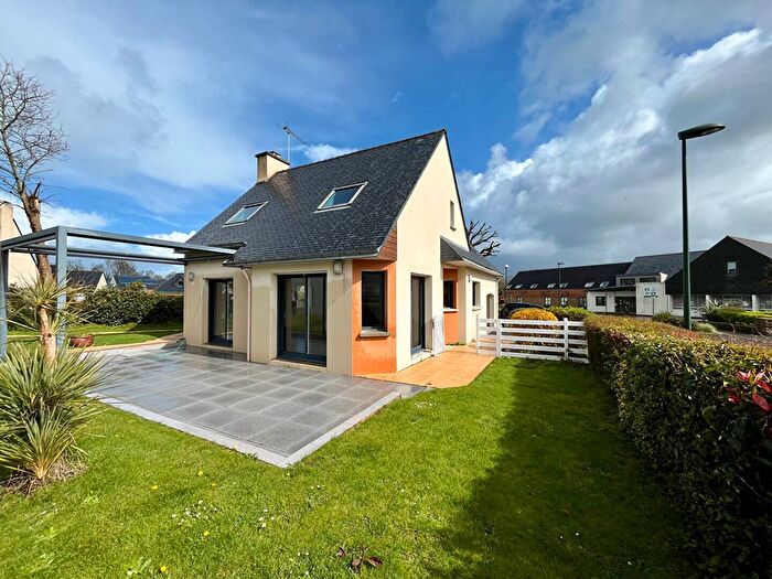 Poullan-sur-Mer : Maison 4 pièces à louer