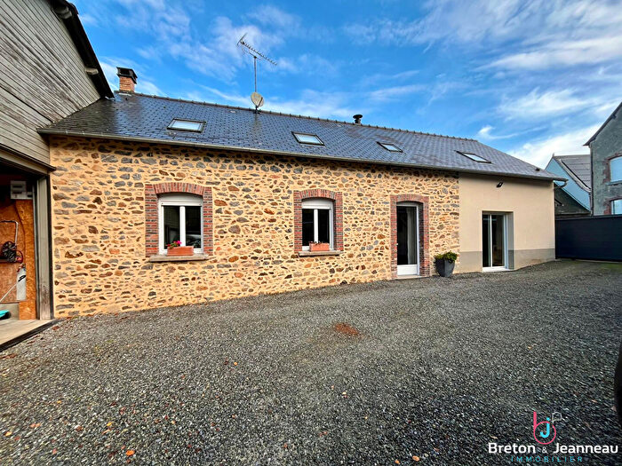 Maison à vendre - Saint-Céneré - 7 pièces - 4 chambres