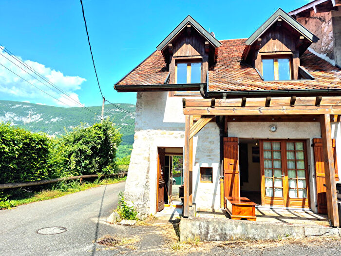 Clarafond-Arcine : Maison 4 pièces à vendre
