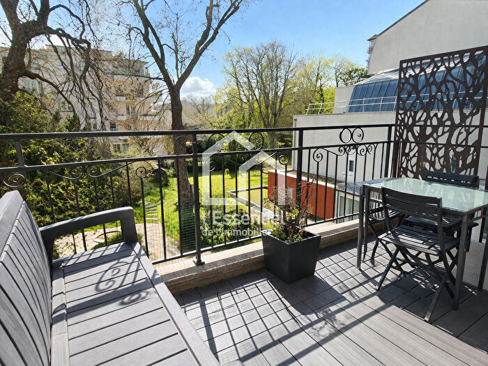 Appartement à vendre - Verneuil-sur-Seine, Centre-ville, Gare - 5 pièces - 3 chambres