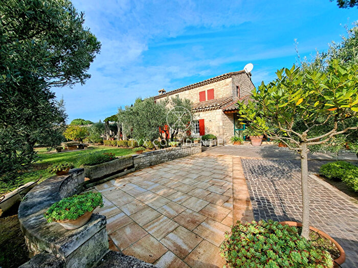 Maison à vendre - Saint-Rémy-de-Provence - 10 pièces - 5 chambres