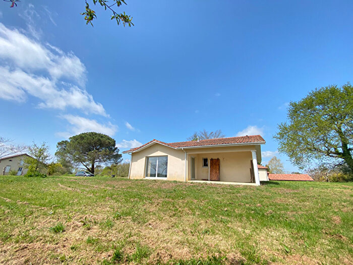 Maison à louer - Buanes - 4 pièces - 3 chambres