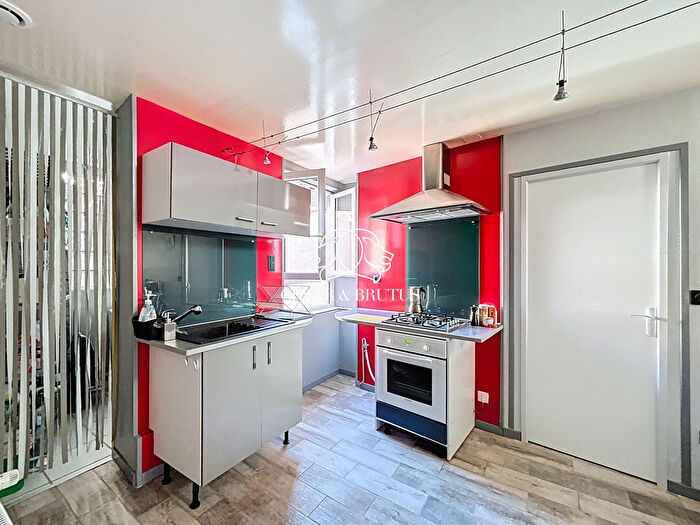 Appartement à vendre - Roanne, Gare - 3 pièces - 2 chambres