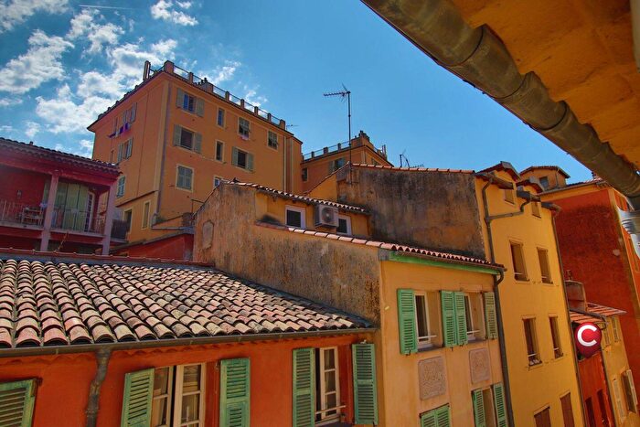 Vieux-Nice : Appartement 2 pièces à louer