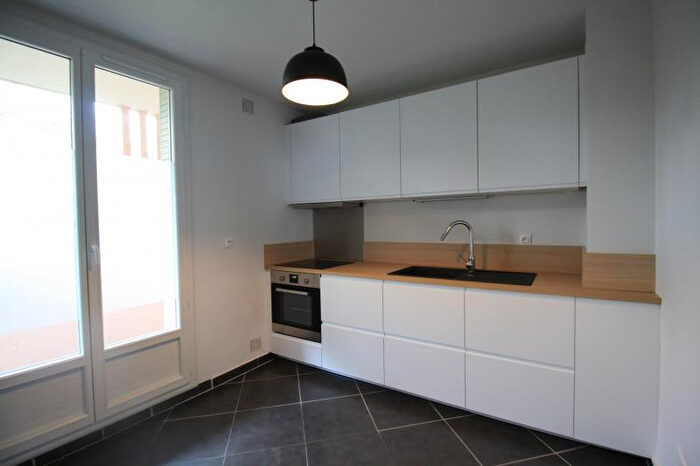 Appartement à vendre - Le Pont-de-Beauvoisin - 3 pièces - 2 chambres