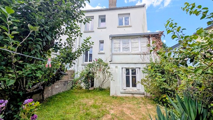 Brest, Centre-ville, Port : Maison 5 pièces à vendre