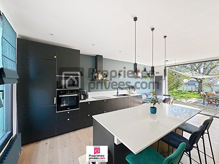 Maison à vendre - Crécy-la-Chapelle - 6 pièces - 4 chambres