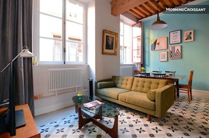 Appartement à louer - Vieux Lyon, Lyon ème arrondissement - 3 pièces - 2 chambres