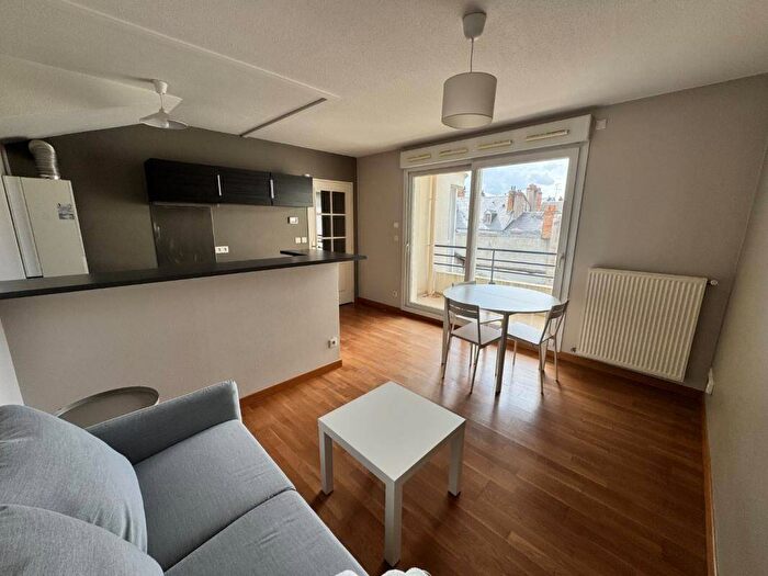Appartement à louer - Carmes-République, Orléans - 2 pièces - 1 chambre