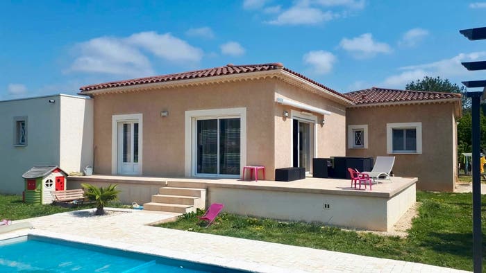 Maison 6 pièces à vendre à Saint-Julien-les-Rosiers