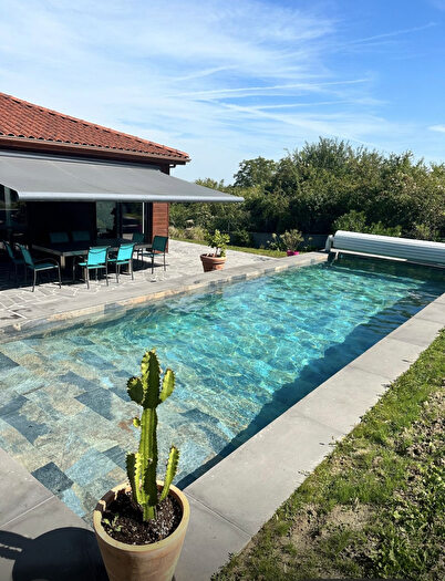 Maison à vendre - Châtel-Guyon - 5 pièces - 2 chambres