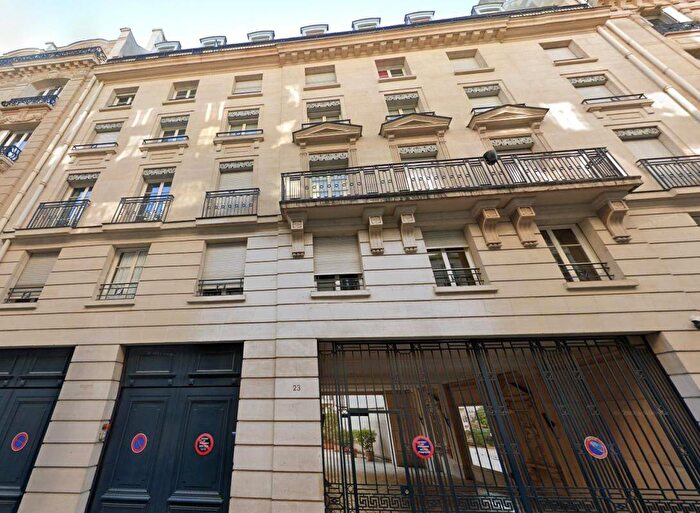 Mairie, Paris 8ème arrondissement : Appartement 2 pièces à louer