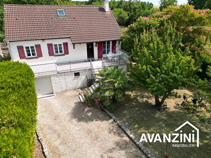 Maison 6 pièces à Bouleurs, à vendre