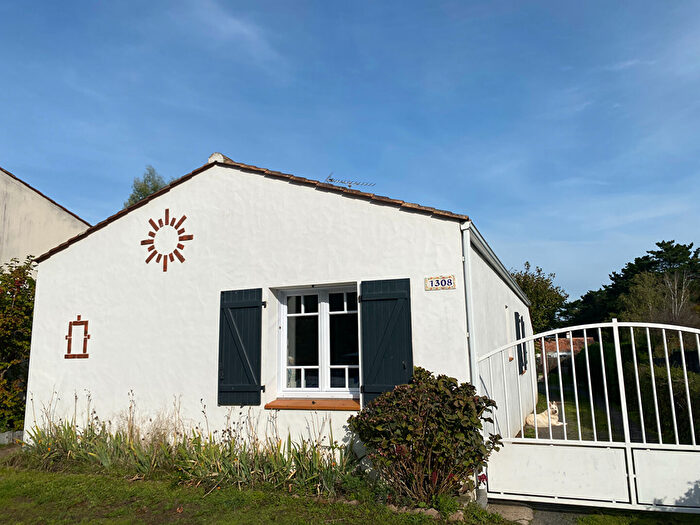 Maison à vendre - Le Fenouiller - 5 pièces - 3 chambres