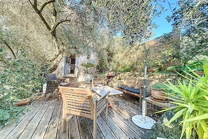 Maison à vendre - Grimaud - 7 pièces - 3 chambres