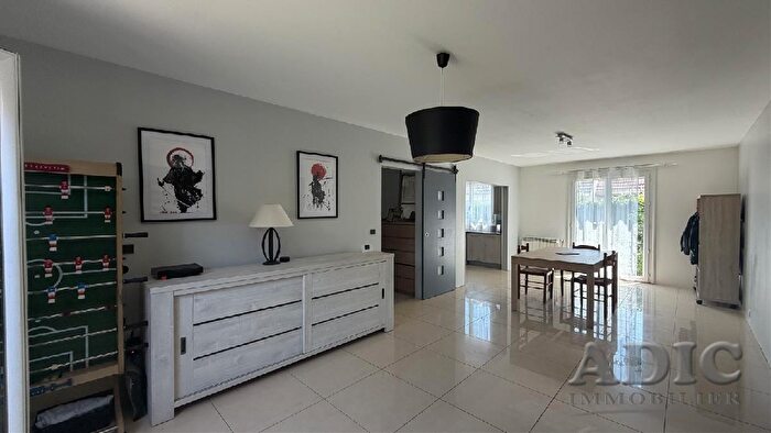 Saint-Mard : Maison 6 pièces à vendre
