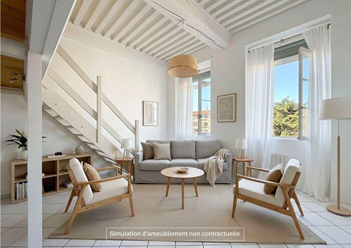 Appartement à vendre - Lyon e , Croix Rousse Centre-ville - 2 pièces - 1 chambre