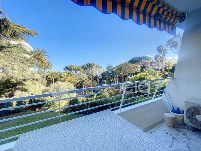 Appartement 1 pièce à Croix des Gardes, Cannes, à louer