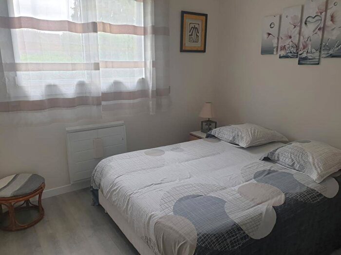 Appartement à louer - Centre Tilleuls-Fauvettes, Bures-sur-Yvette - 1 pièce