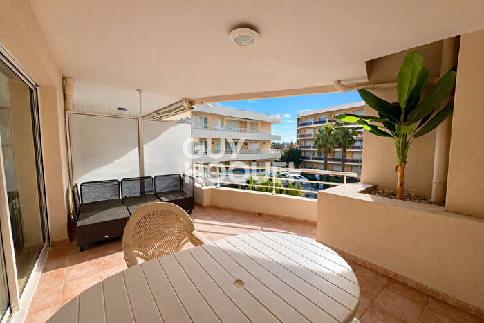 Appartement à vendre - Cavalaire-sur-Mer, Centre-ville - 4 pièces - 3 chambres