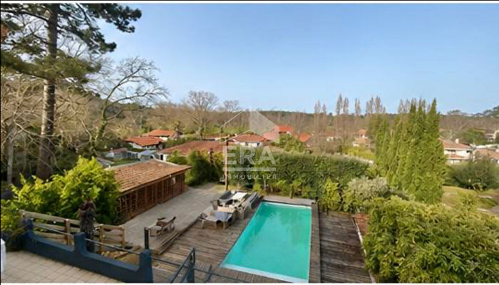 Maison 9 pièces à La Teste-de-Buch, Centre-ville, à vendre