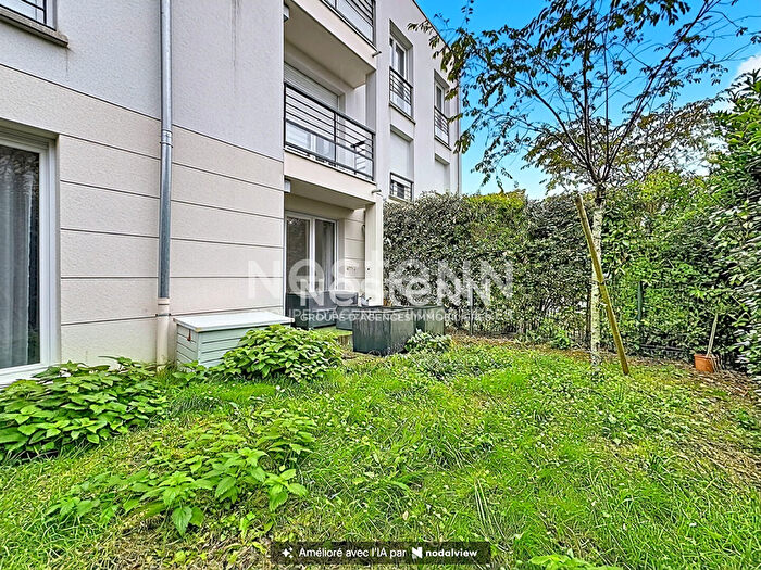 Montigny-le-Bretonneux, Le Village : Appartement 2 pièces à louer