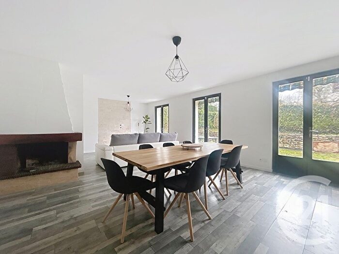 Maison à vendre - Saint-Fargeau-Ponthierry - 6 pièces - 4 chambres