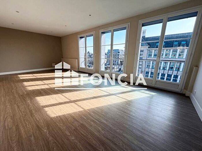 Appartement à louer - Ouest Péri-Centre Ville, Vannes - 3 pièces - 2 chambres