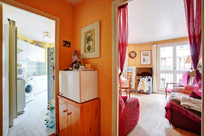 Appartement 2 pièces à Paris 18ème, Porte de Clignancourt, Porte Montmartre, Moskowa, à vendre