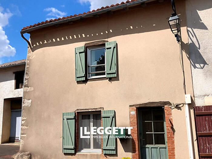 Le Vigeant : Maison 4 pièces à vendre