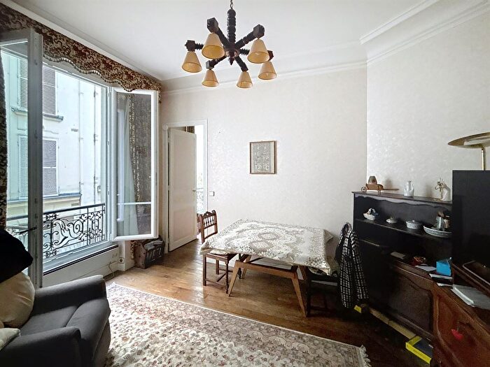 Appartement à vendre - Paris e  - 2 pièces - 1 chambre