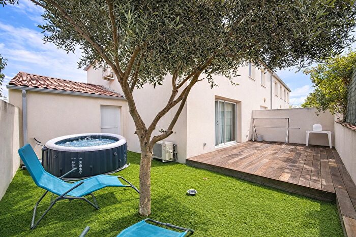 Maison à vendre - Agde, La Ville - 5 pièces - 4 chambres