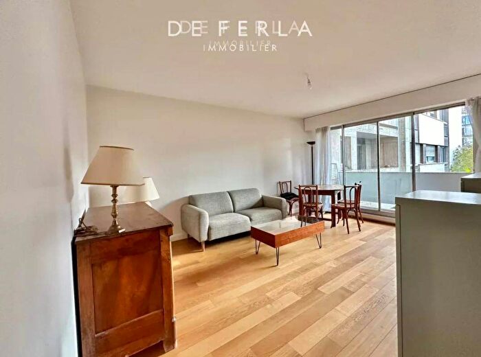 Appartement à louer - Alleray Procession, Paris ème arrondissement - 2 pièces - 1 chambre