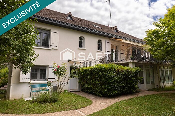 Maison 10 pièces à vendre à Chambray-lès-Tours