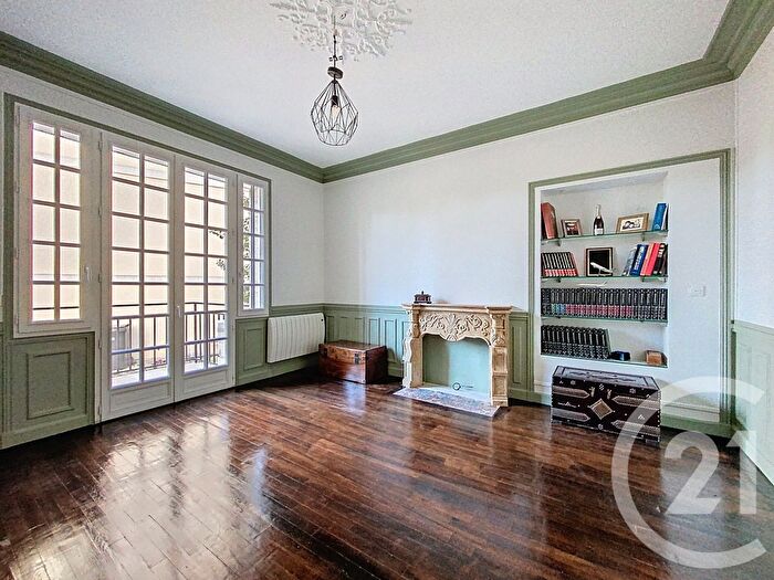 Maison à vendre - Senlis, Centre-ville - 5 pièces - 3 chambres