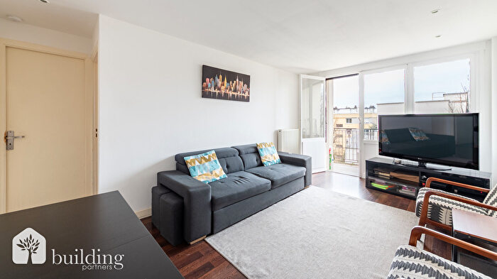 Appartement à vendre - Courbevoie, Bécon - 2 pièces - 1 chambre