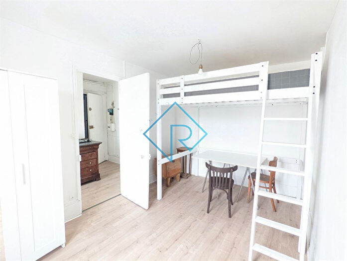 Appartement à vendre - Paris e , Belleville, Saint-Maur - 1 pièce