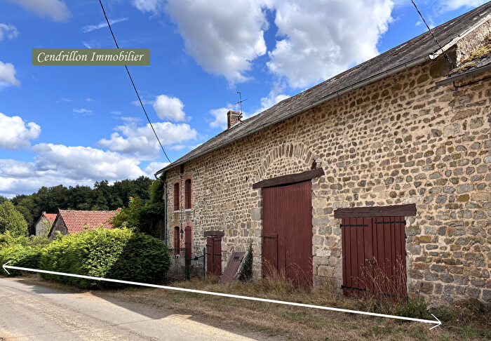 Maison à vendre - Saint-Dizier-Leyrenne - 6 pièces - 2 chambres