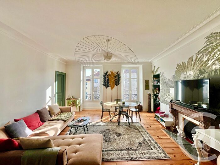 Appartement à vendre - Pau, Centre-ville - 3 pièces - 2 chambres