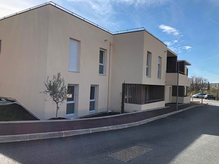 Appartement 3 pièces à louer à Fréjus, Caïs