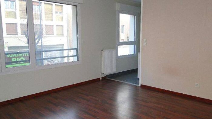 André Theuriet, Clermont-Ferrand : Appartement 2 pièces à louer